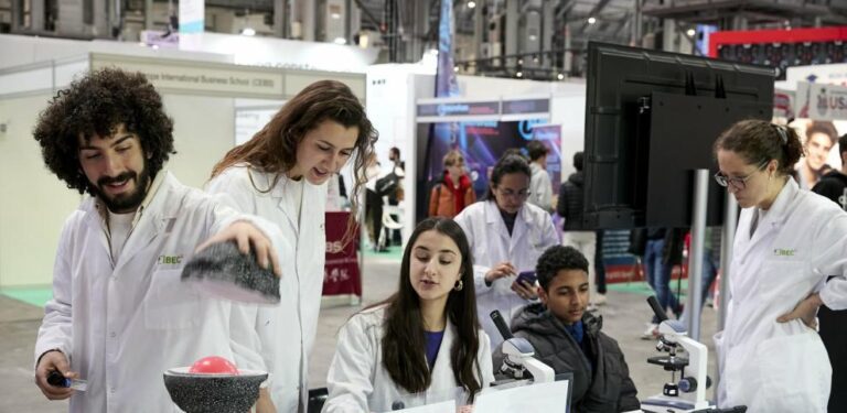 Molecular Bionics - Institute for Bioengineering of Catalonia